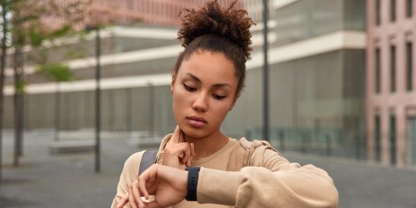 Bagaimana Cara Menghitung Denyut Nadi Normal? - Yoona