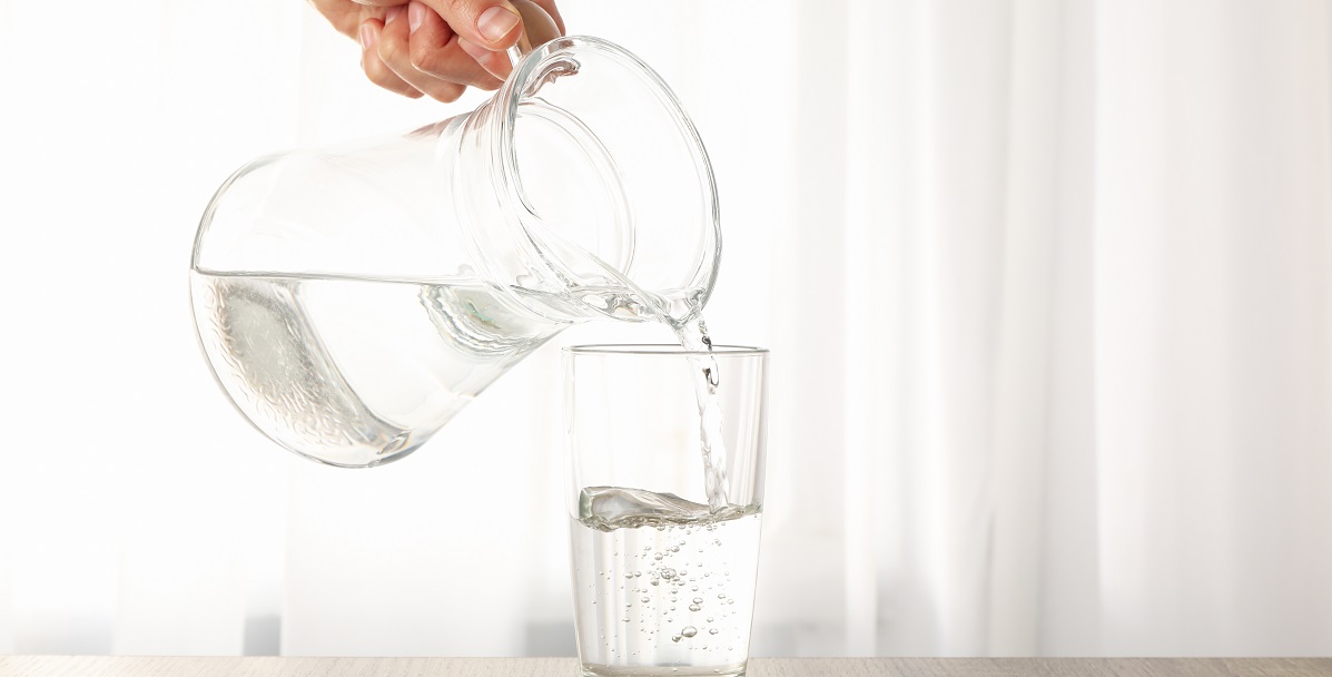 12 Manfaat Minum Air Putih Untuk Sehat Dan Cantik! - Yoona