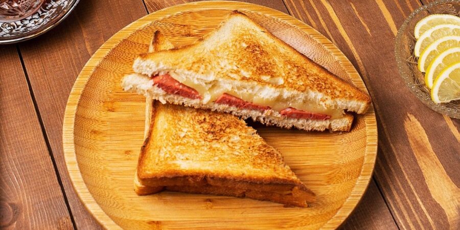 Berapa jumlah kalori roti bakar? Catat Perhitungannya! - Yoona