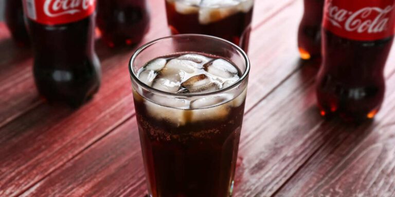 Minum Coca Cola sangat Baik saat Haid, Mitos atau Fakta? - Yoona