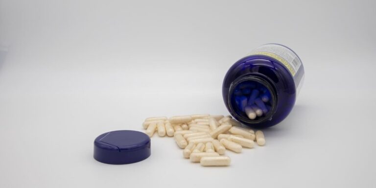 Floxifar Obat untuk Apa? Ini Manfaat, Dosis, dan Efek Samping - Yoona