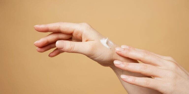 Apa Itu Obat Flamar Gel? Ini Kegunaan dan Efek Sampingnya! - Yoona