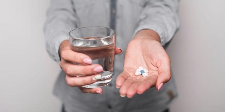 Apa Itu Obat Samsca? Ketahui Kegunaan, Dosis, dan Efek Sampingnya - Yoona