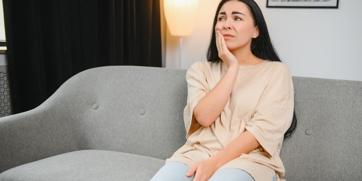 6 Cara Mengatasi Sakit Gigi pada Ibu Hamil yang Aman - Yoona